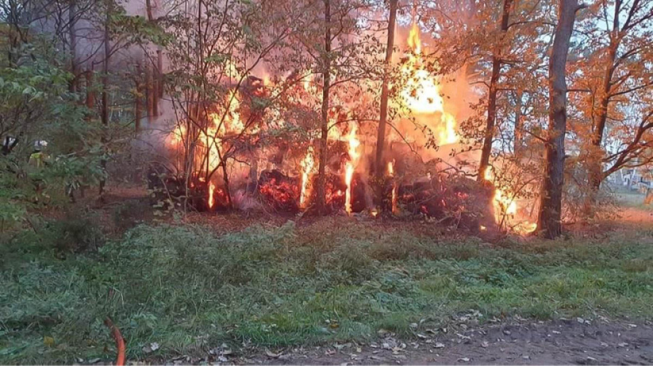 Pożar bel w miejscowości Przeździecko-Jachy - Ostrów Mazowiecka Pożar bel w miejscowości Przeździecko-Jachy - Ostrów Mazowiecka